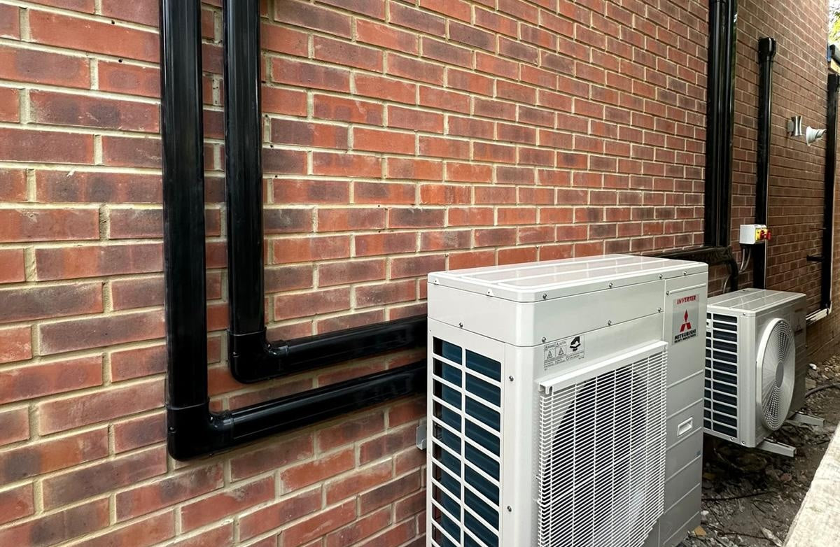 CapTech LTD - Black AC Trunking - UK Delivery – Captech